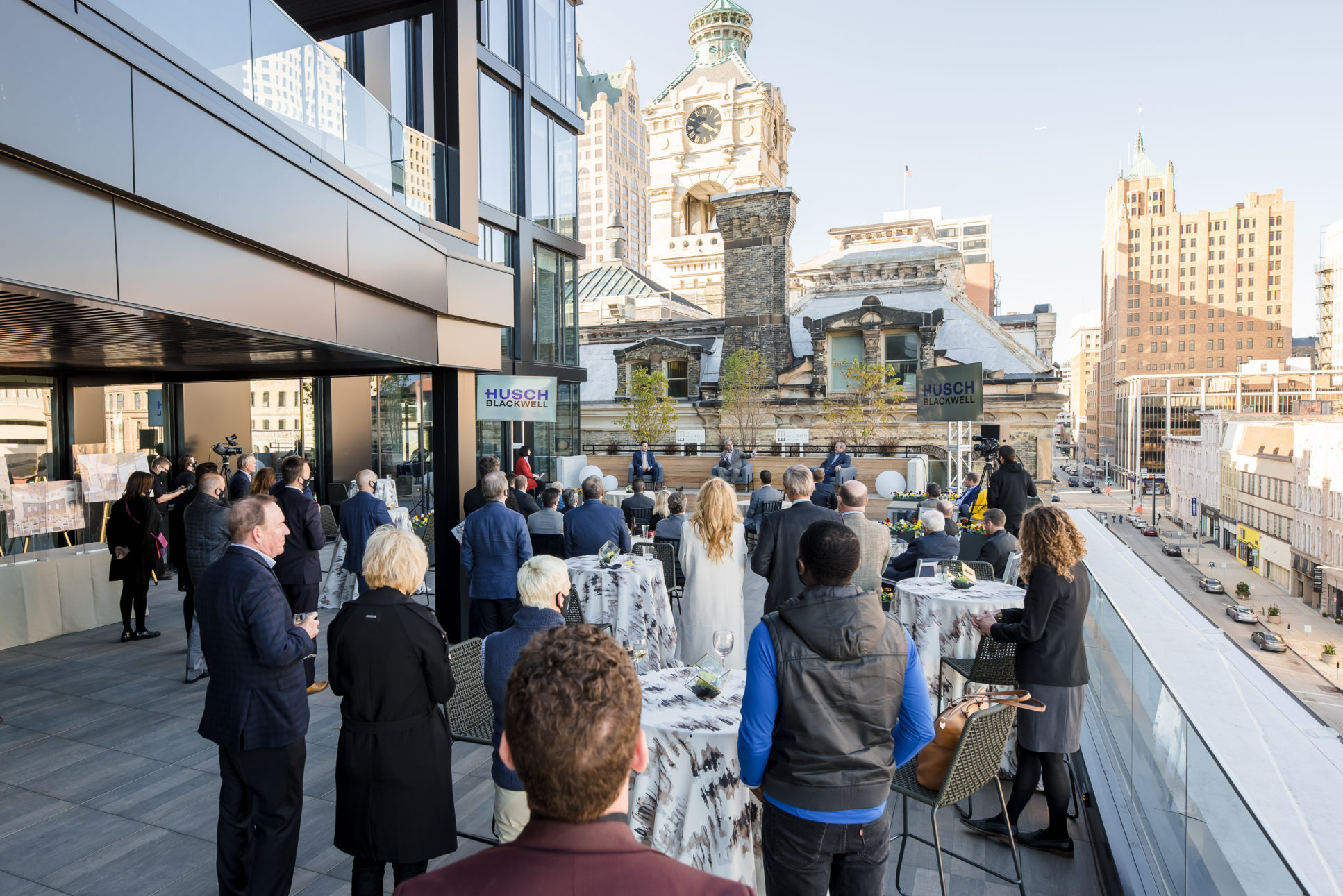 Milwaukee Architecture Photography: The Huron Building